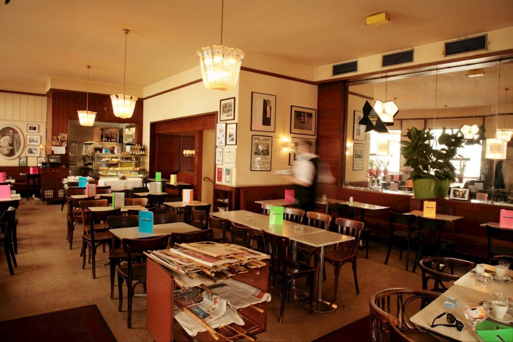 5 oldest and best coffee places in Vienna. A classic. | Notorious-mag