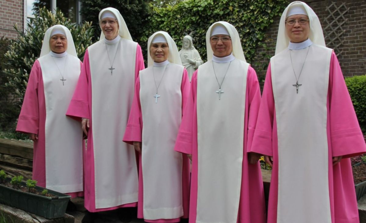 The Pink Sisters – Get to Know The Women Who Only Wear Pink | Notorious-mag