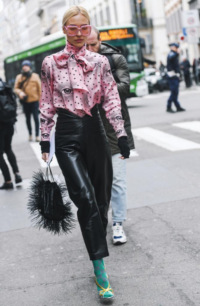 Party must-have of the season, the drawstring pouch The best bags to ...
