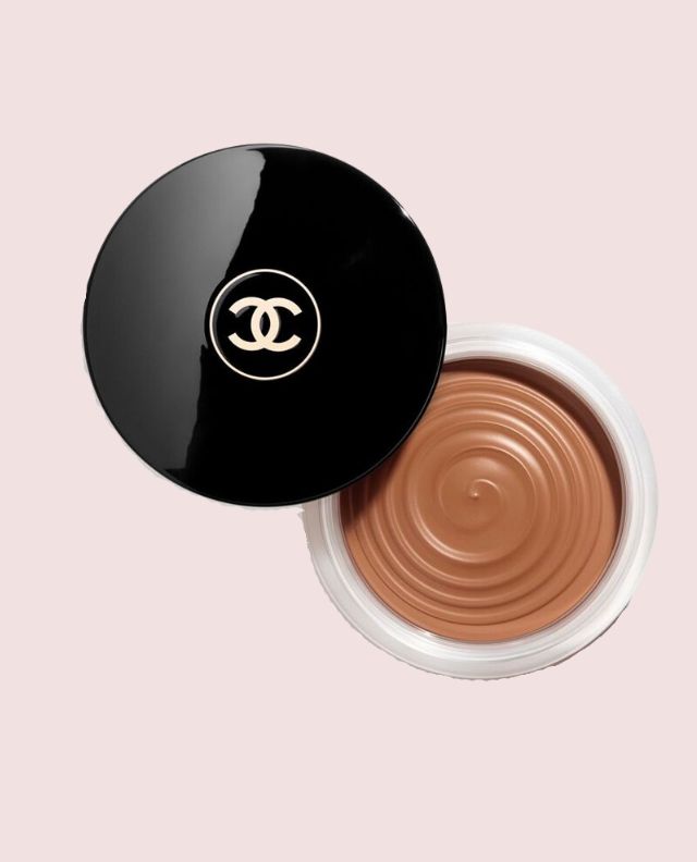 How To Achieve The “No Makeup” Look | Notorious-mag