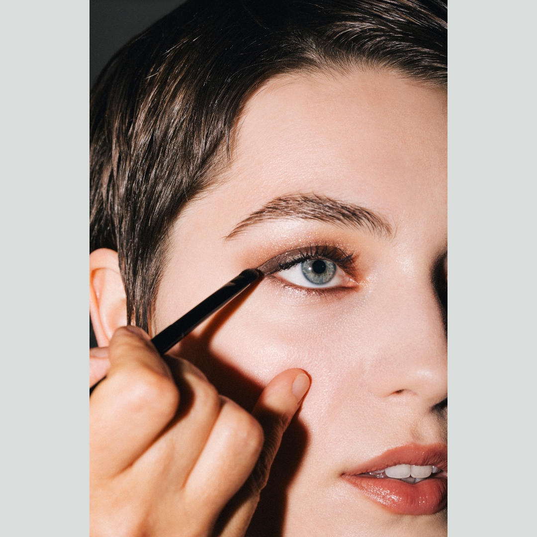 Short Hair, Bold Beauty: What Anamaria Vartolomei Taught Us at Cannes ...